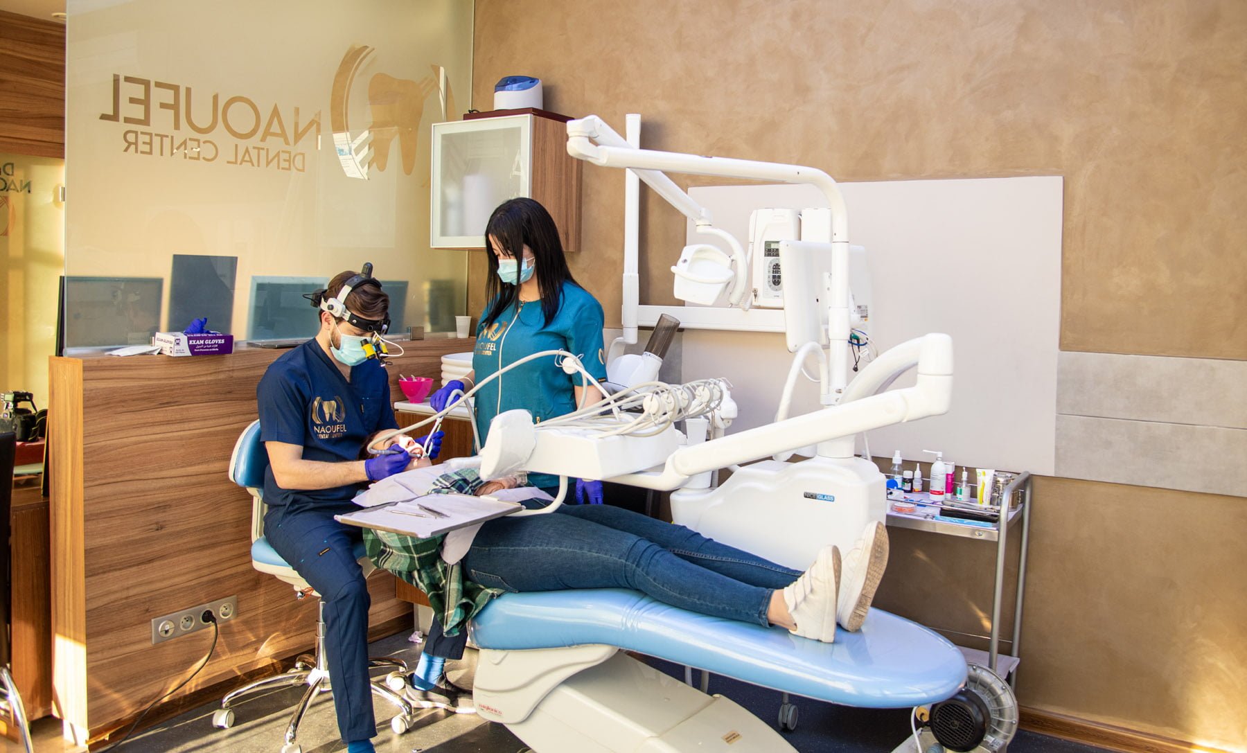 Soins dentaires à Constantine, Algérie - Naoufel Dental Center